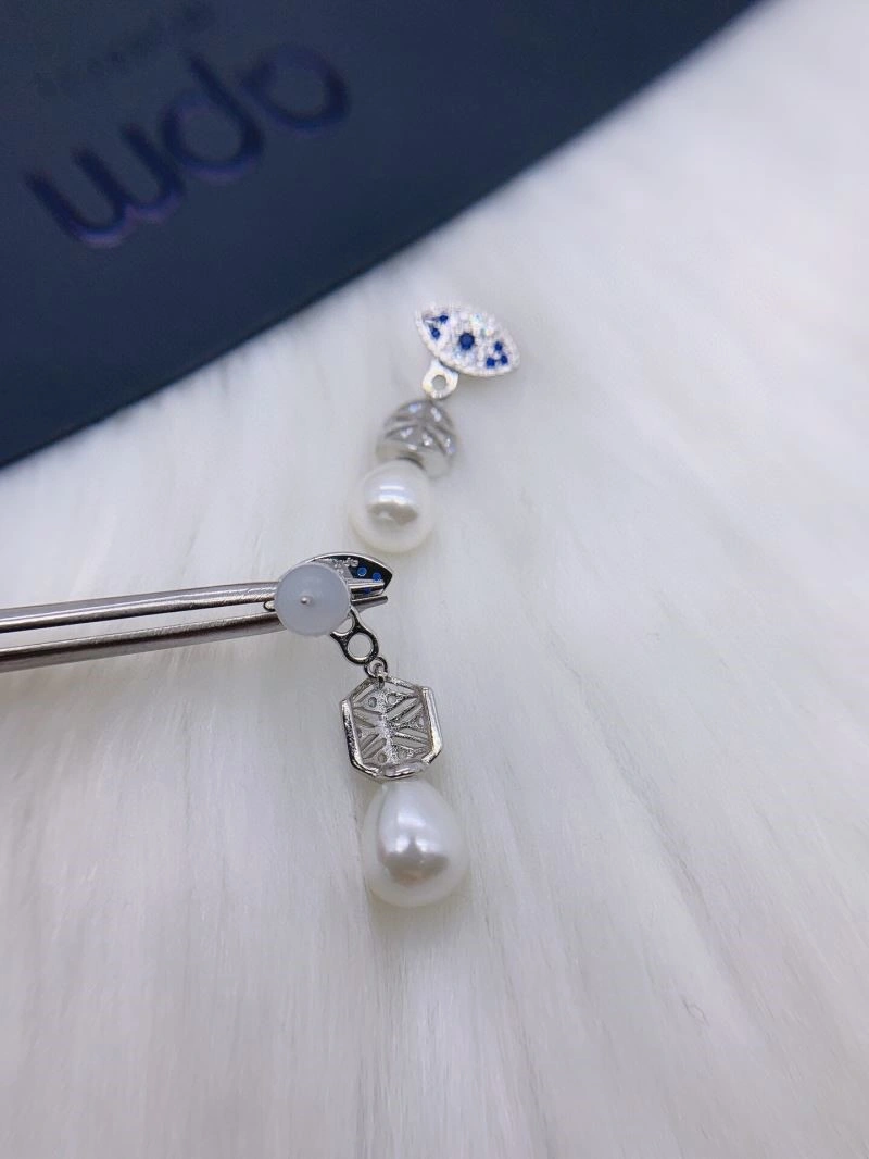 Factory-made Apm Earrings