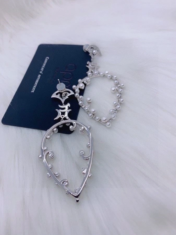 1:1 copy Apm Earrings