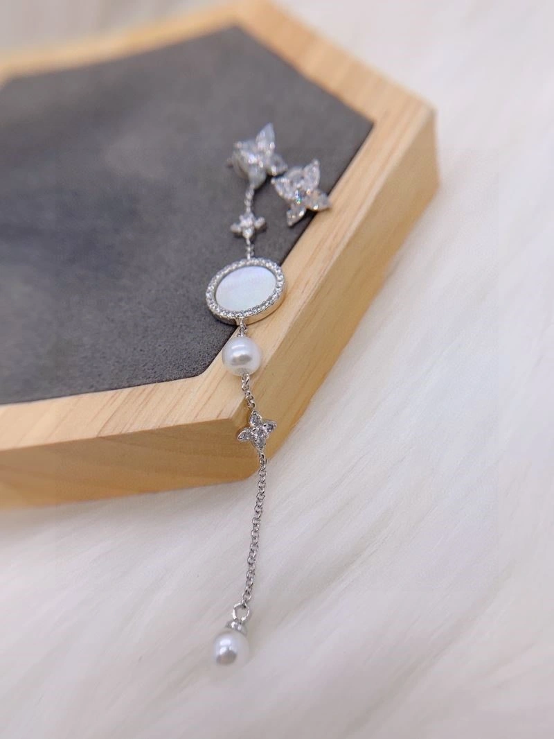 Value-priced Apm Earrings