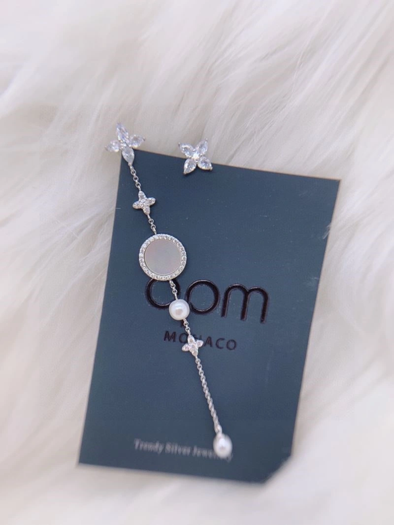 Value-priced Apm Earrings