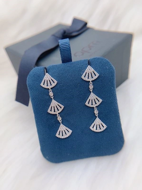 Inexpensive Apm Earrings