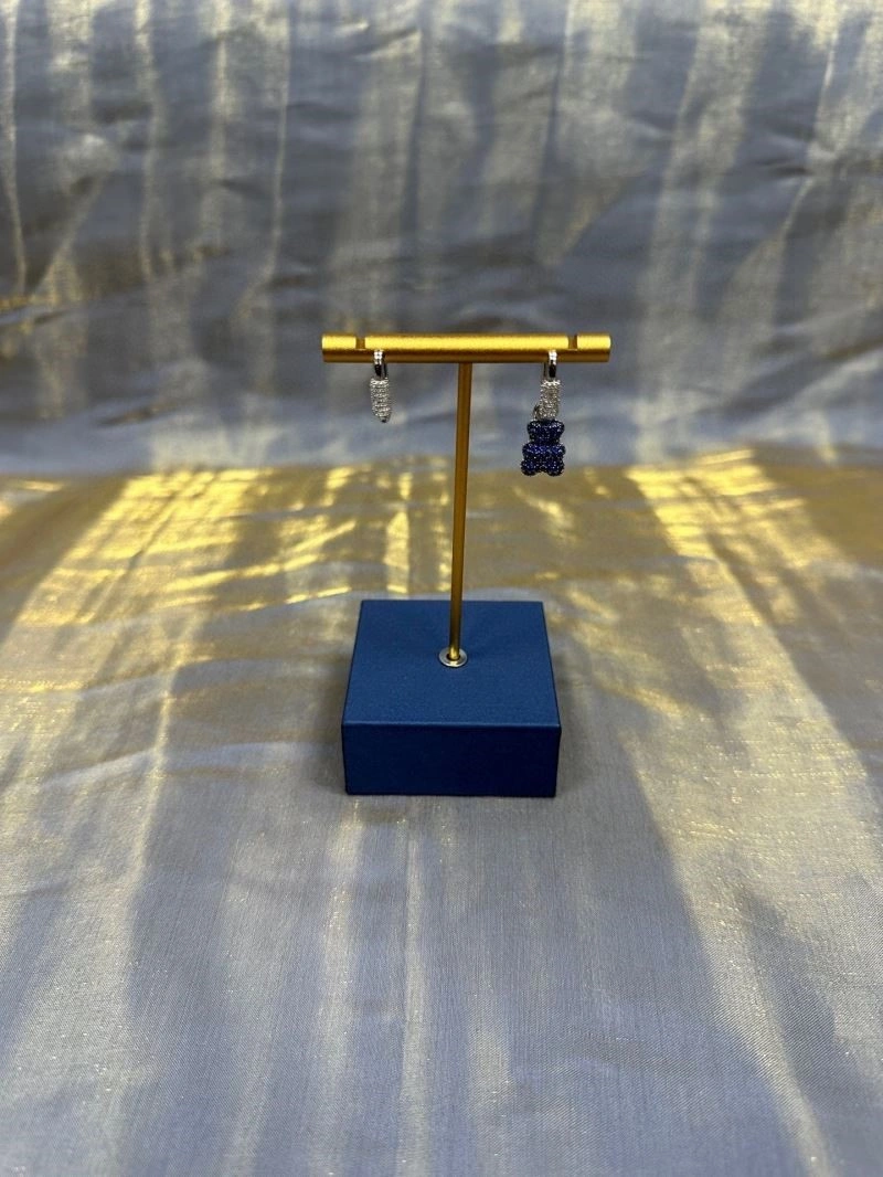 Top match Apm Earrings