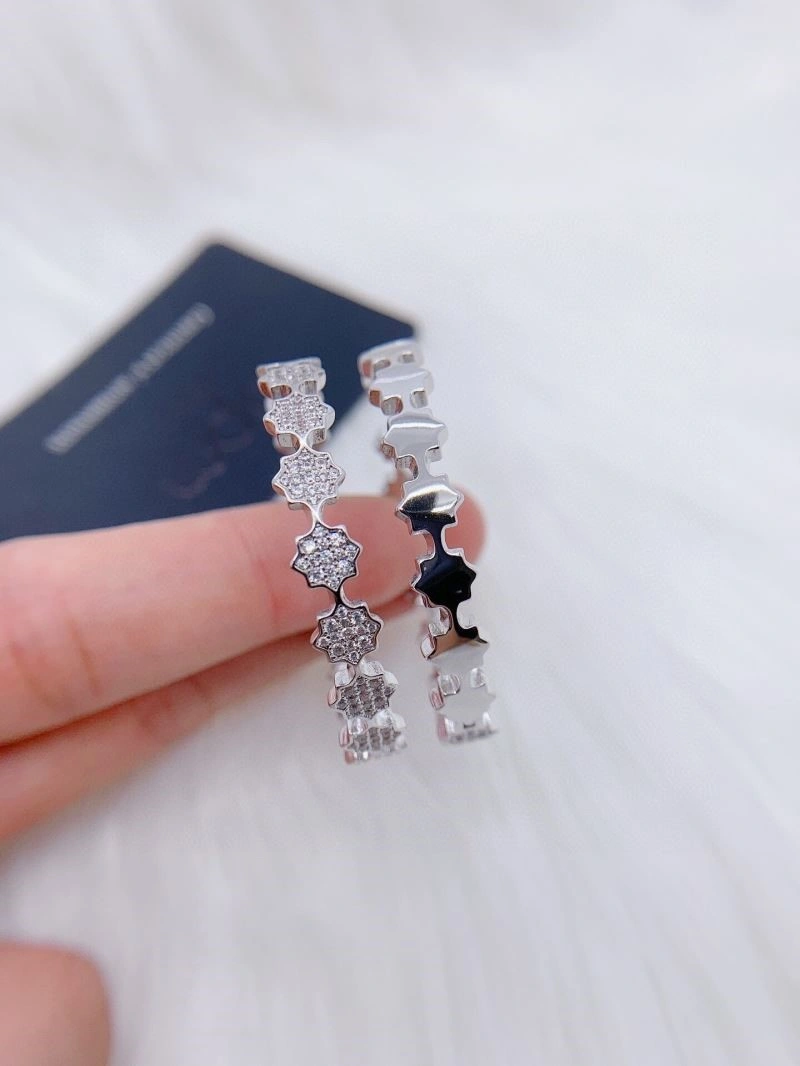 Value-priced Apm Earrings