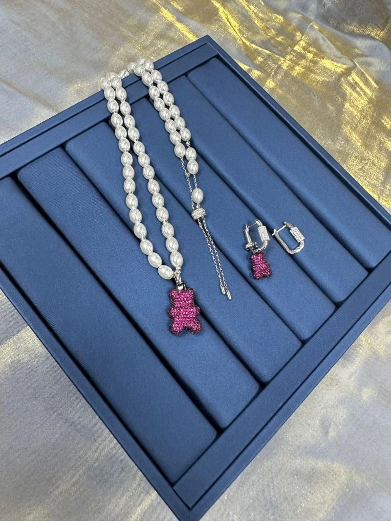 Value-priced Apm Necklaces