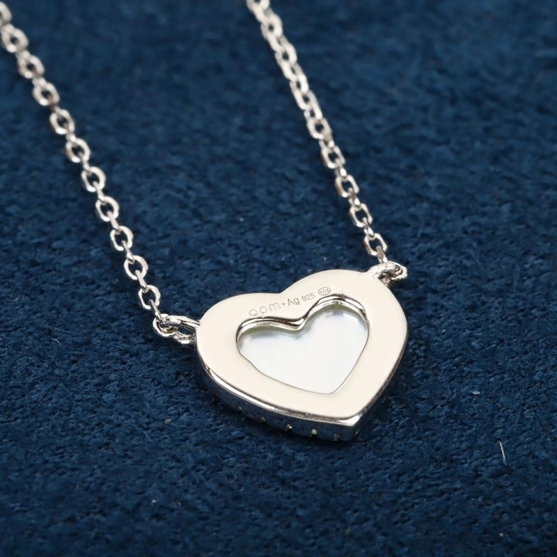 OEM Apm Necklaces