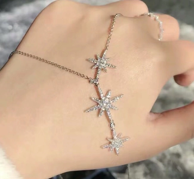 Discounted Apm Necklaces