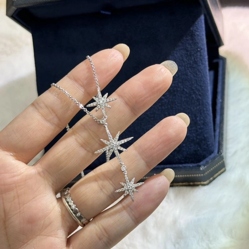 Discounted Apm Necklaces