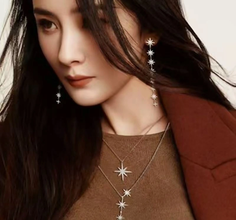 Discounted Apm Necklaces