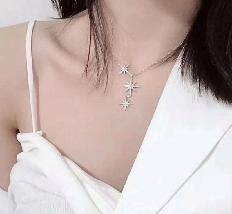 Discounted Apm Necklaces