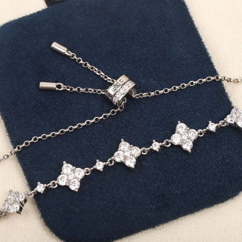 High accuracy Apm Necklaces