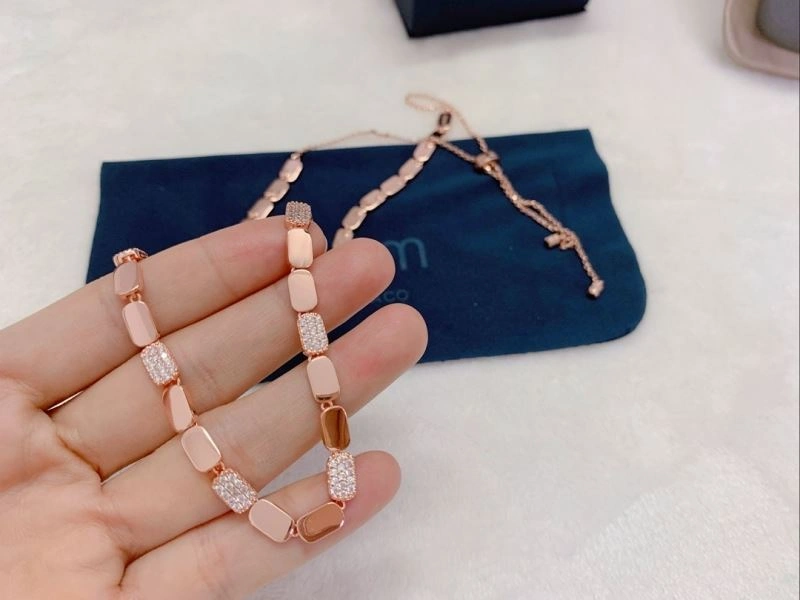 Real Apm Necklaces