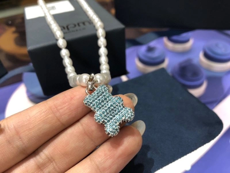 Cut-rate Apm Necklaces