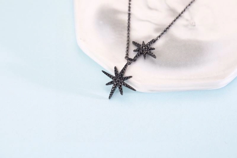 Discounted Apm Necklaces