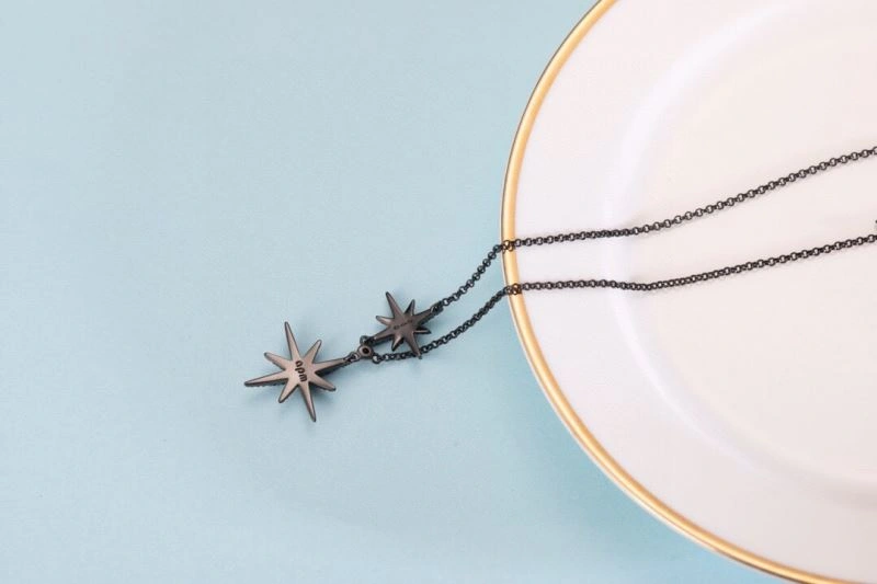 Discounted Apm Necklaces