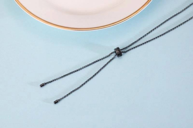 Discounted Apm Necklaces