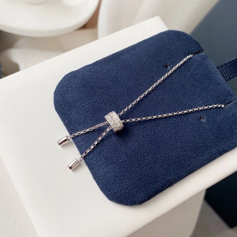 Affordable Apm Necklaces