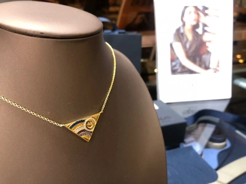 Cut-rate Apm Necklaces
