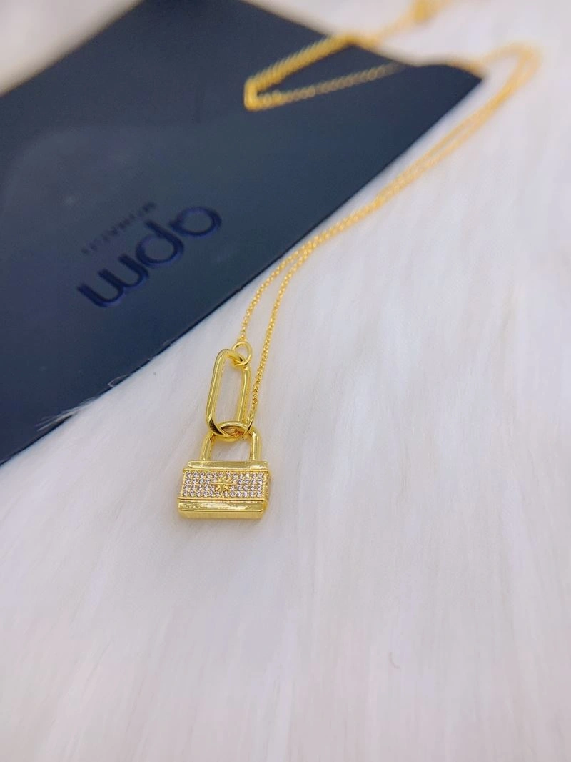 Exact replica Apm Necklaces
