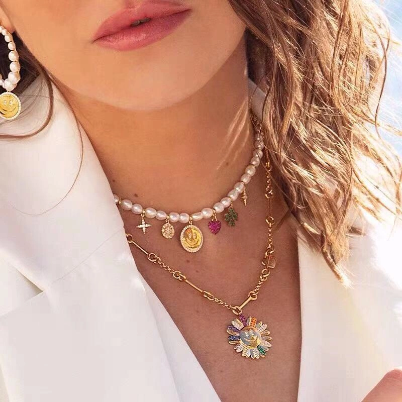 Discounted Apm Necklaces