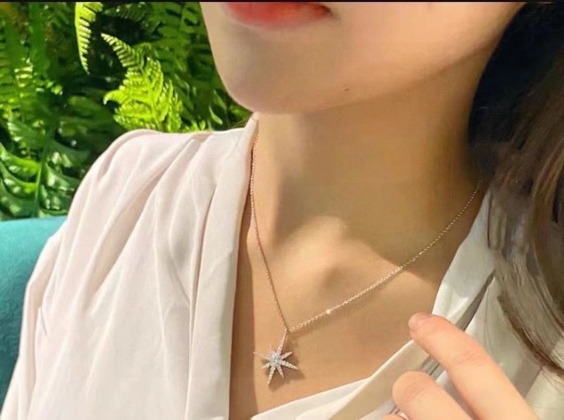 OEM Apm Necklaces