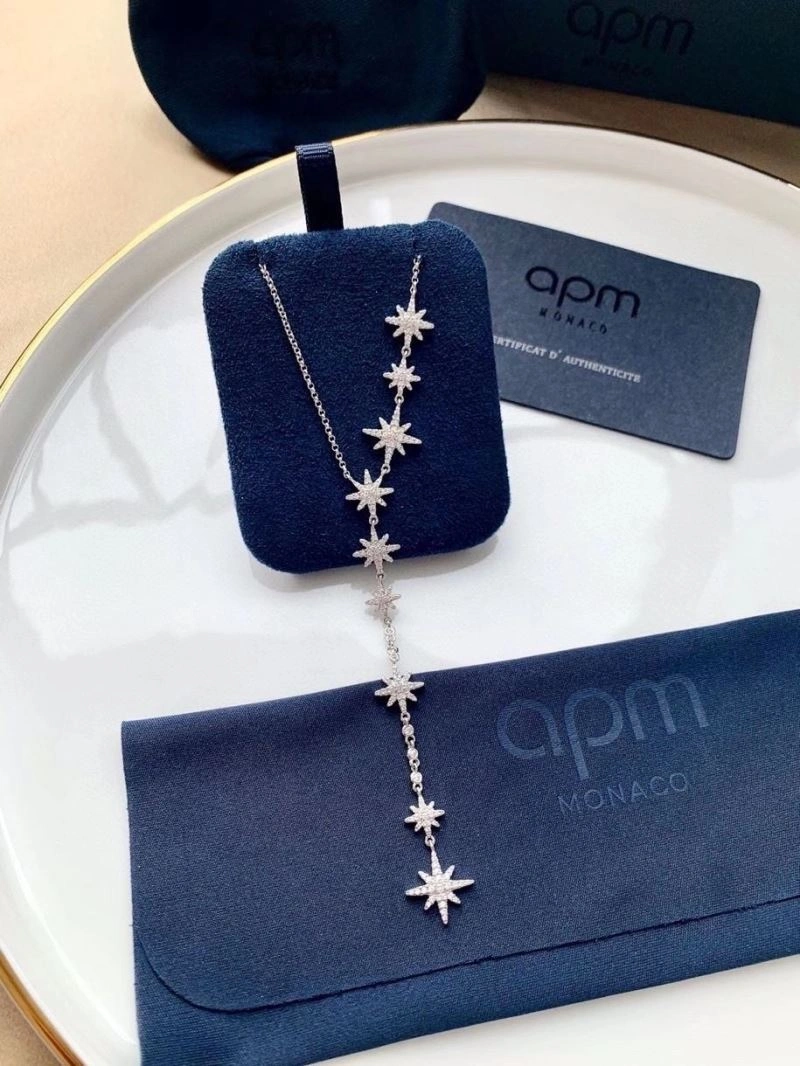 Discounted Apm Necklaces