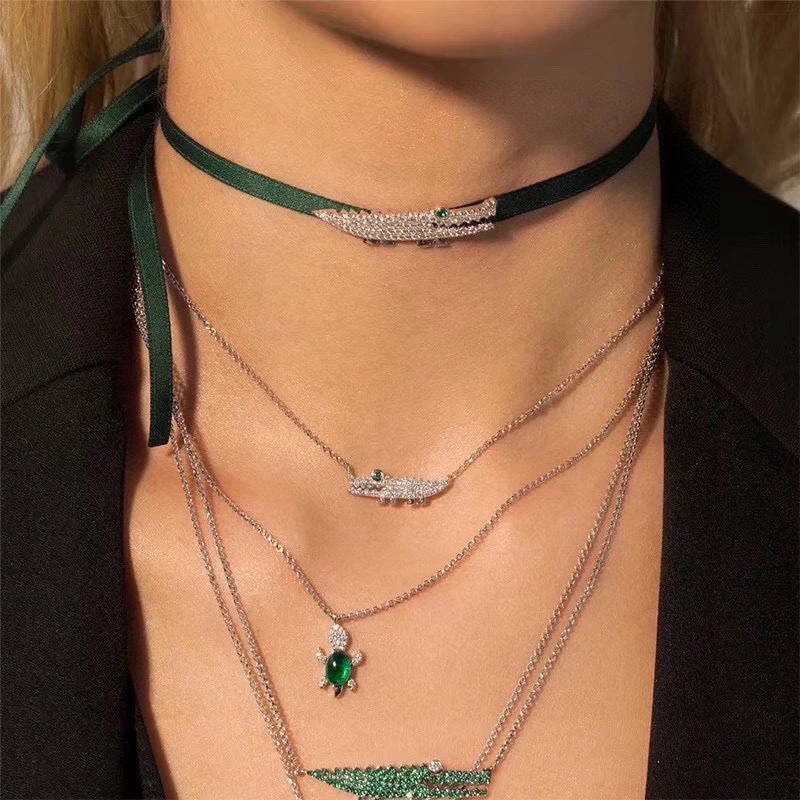 Bargain Apm Necklaces