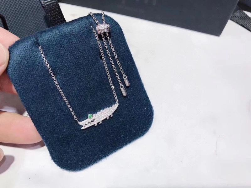 Bargain Apm Necklaces