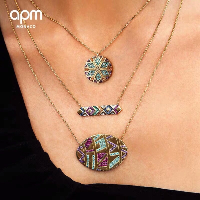 Discounted Apm Necklaces