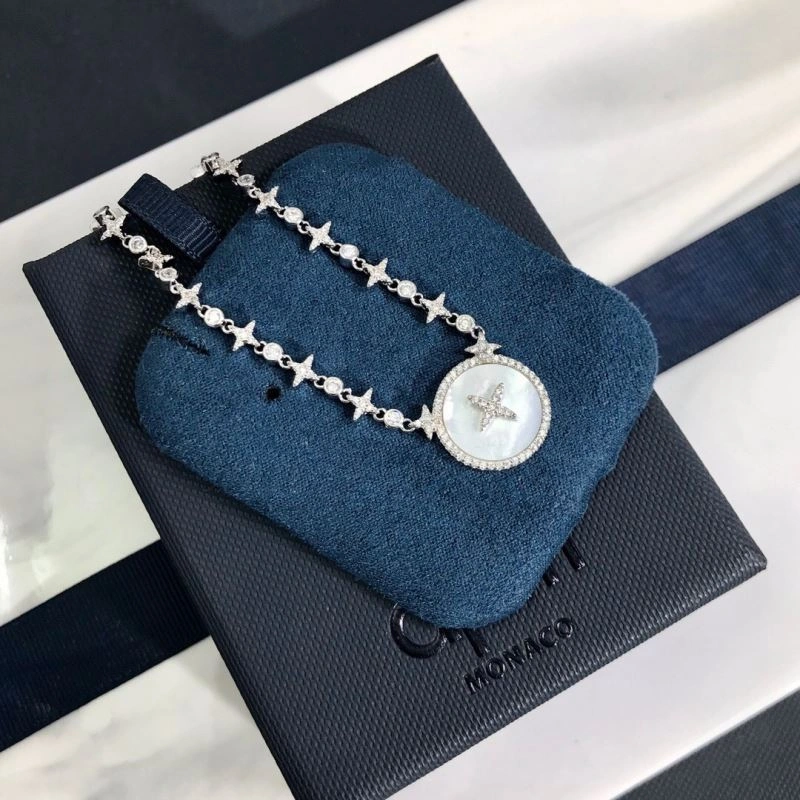 Inexpensive Apm Necklaces