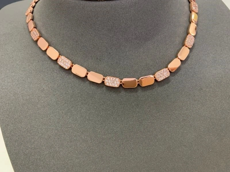 Budget-friendly Apm Necklaces