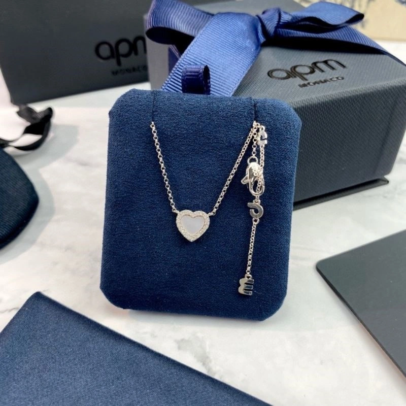 Accurate model Apm Necklaces