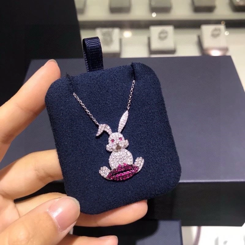 Top match Apm Necklaces