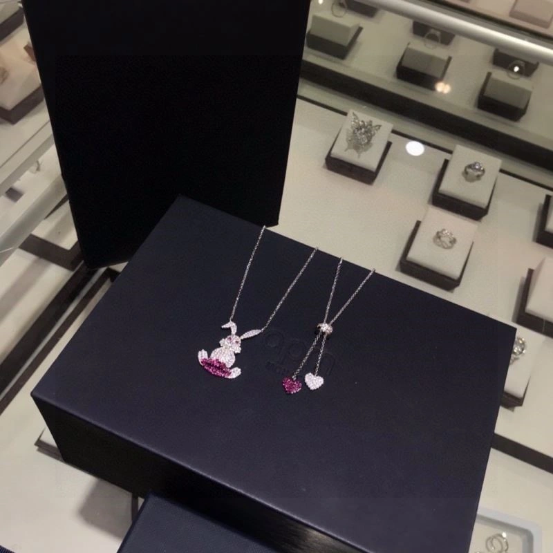 Top match Apm Necklaces