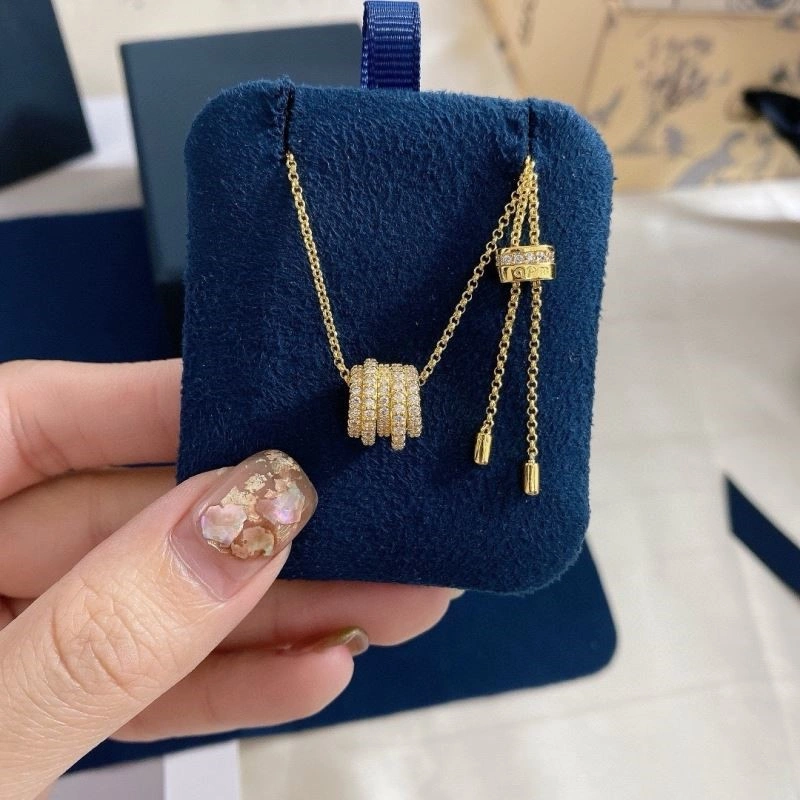 Budget-friendly Apm Necklaces