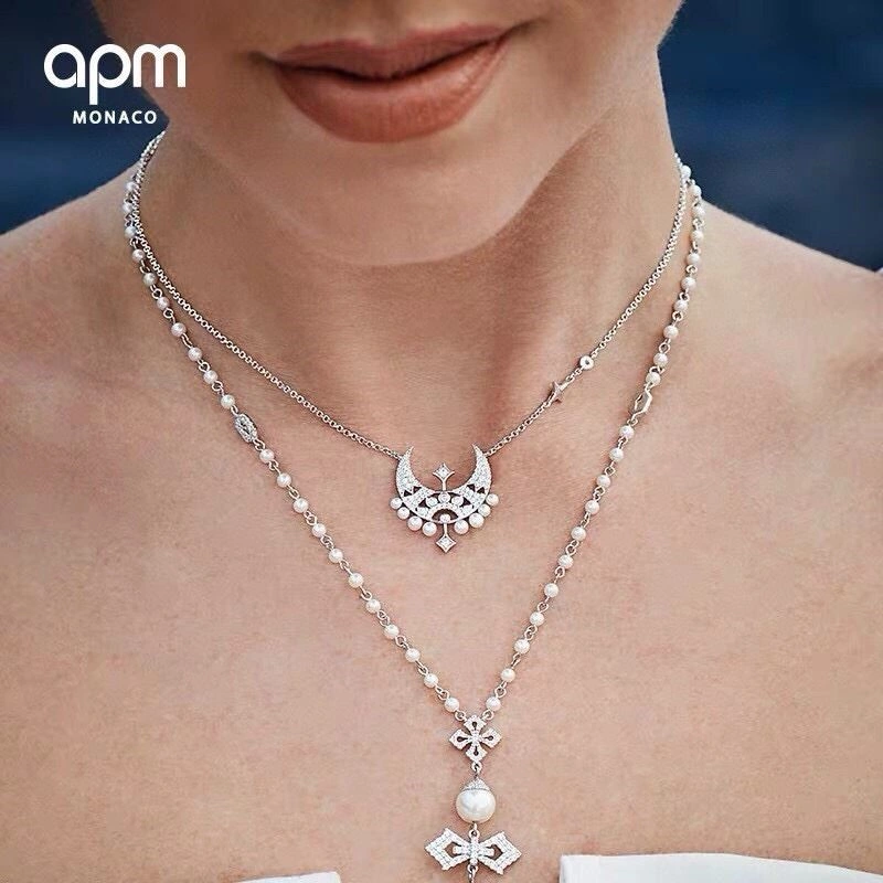 Accurate model Apm Necklaces