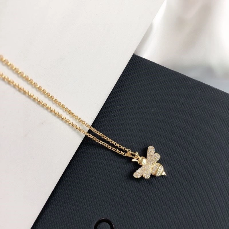 Official Apm Necklaces