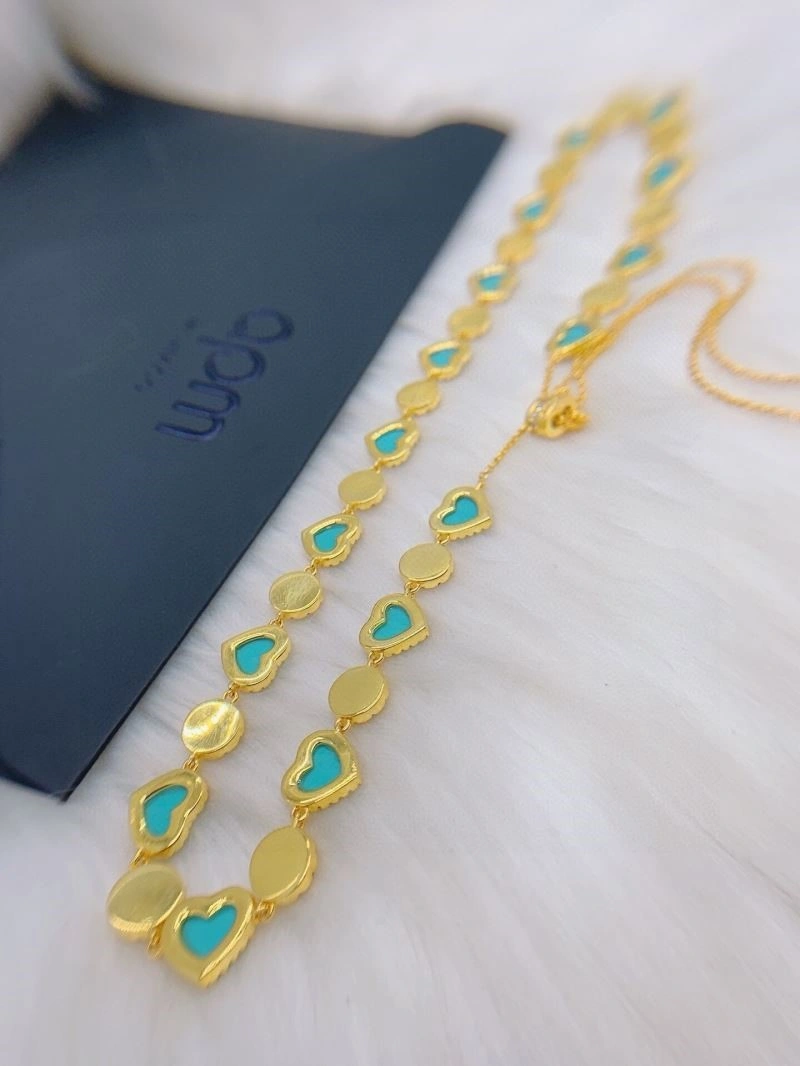 Discounted Apm Necklaces