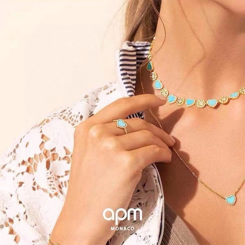 Discounted Apm Necklaces