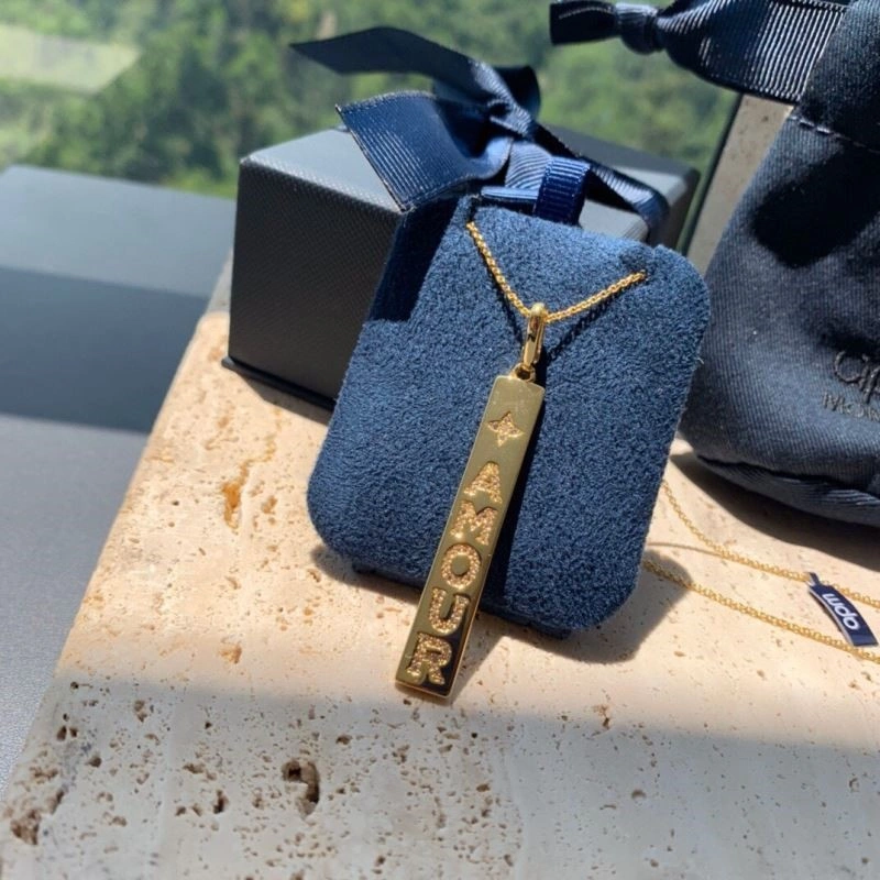 Official Apm Necklaces