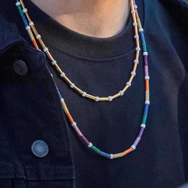 Discounted Apm Necklaces