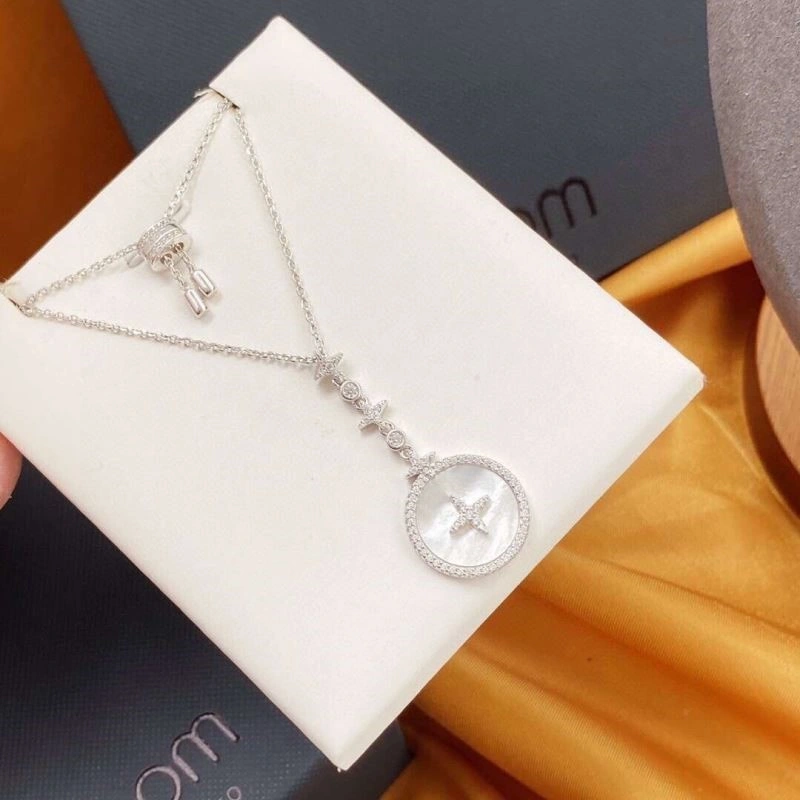 Mirror quality Apm Necklaces