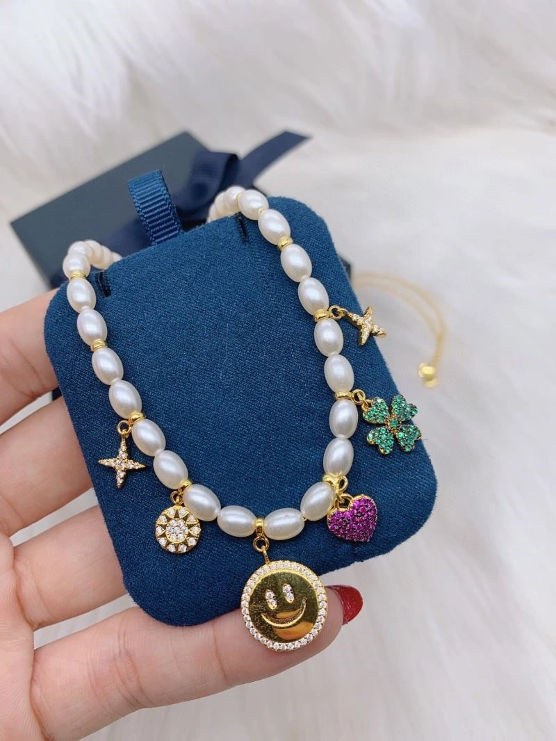 Reasonably priced Apm Necklaces