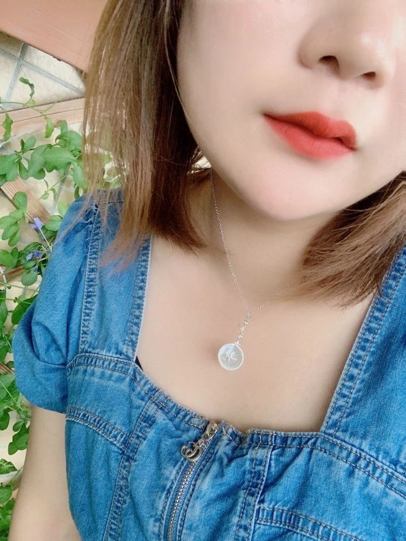 Cut-rate Apm Necklaces