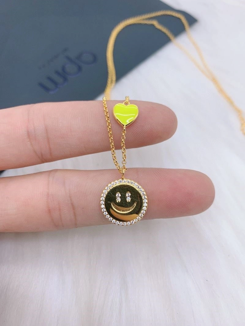 Discounted Apm Necklaces