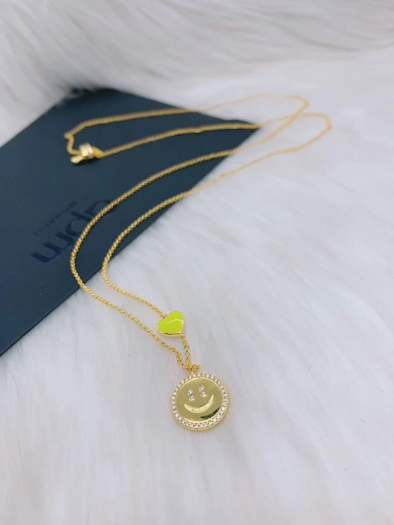 Discounted Apm Necklaces