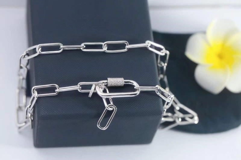 High fidelity Apm Necklaces