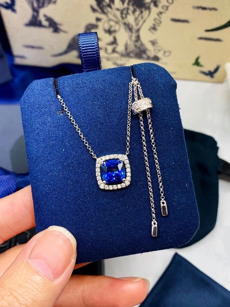 Exact replica Apm Necklaces