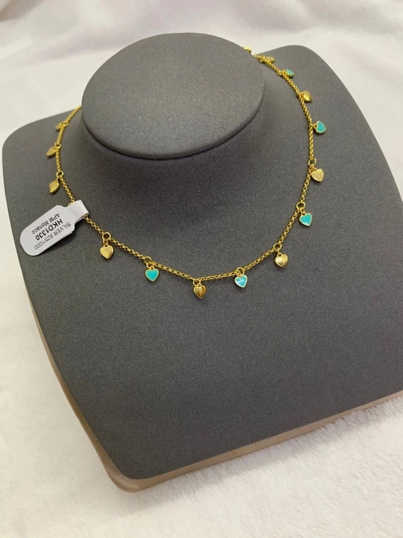 Indistinguishable Apm Necklaces