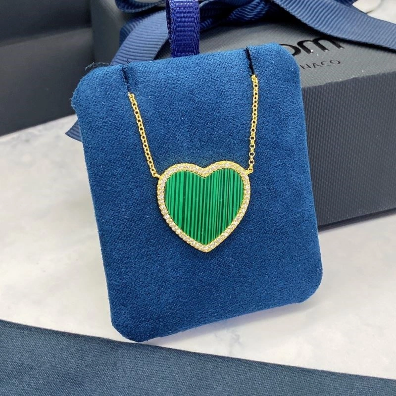 Precise copy Apm Necklaces