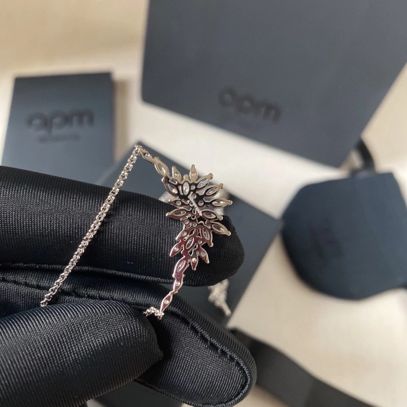 1:1 copy Apm Necklaces